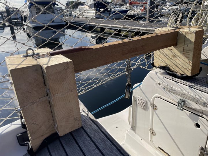 Seizing up rudder on passage: How to replace your rudder bearings ...