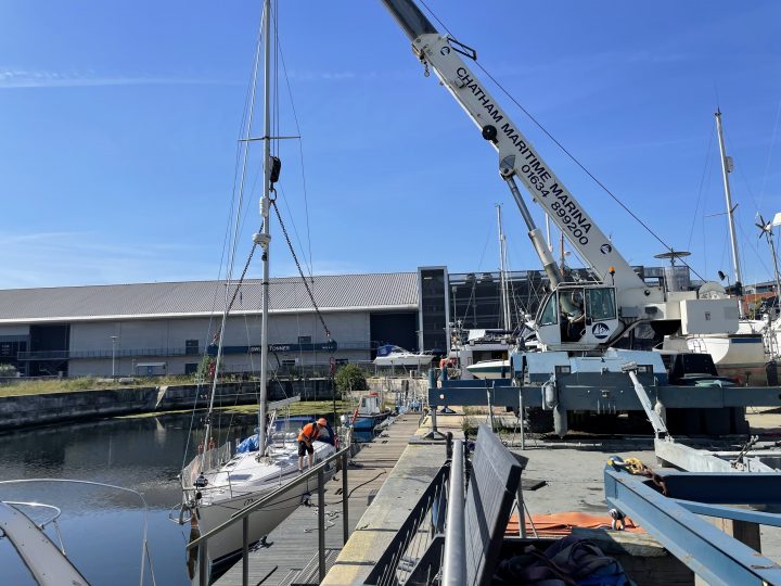 Seizing up rudder on passage: How to replace your rudder bearings ...