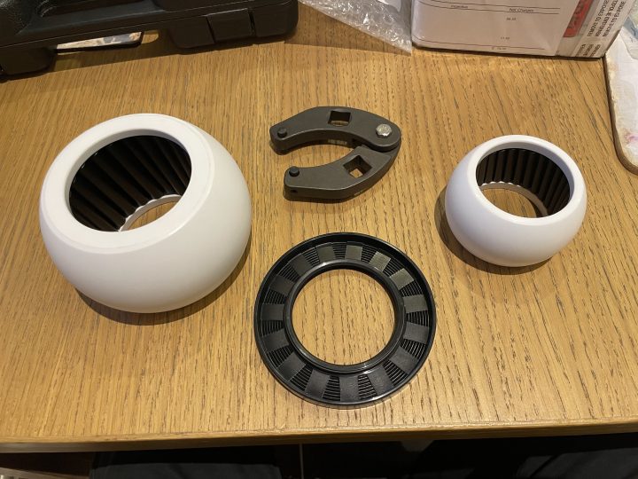 Seizing up rudder on passage: How to replace your rudder bearings ...